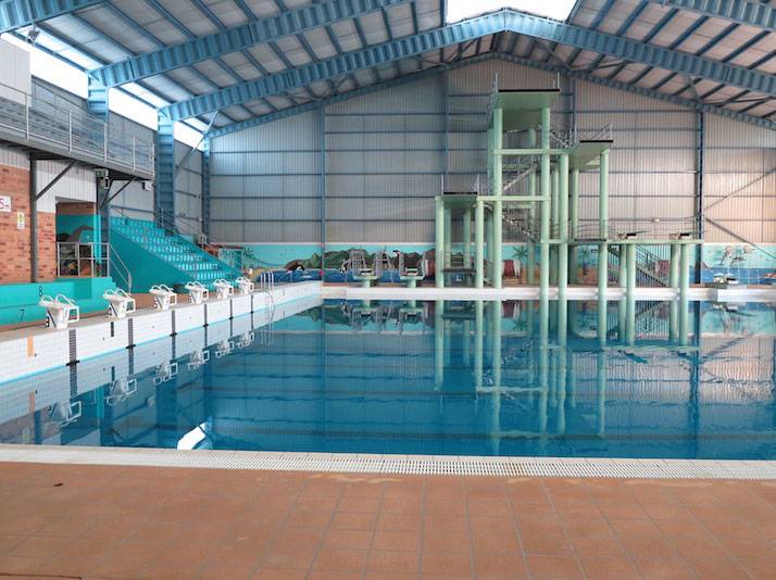 Premium Non-Slip Swimming Pool Tiles for Commercial Projects