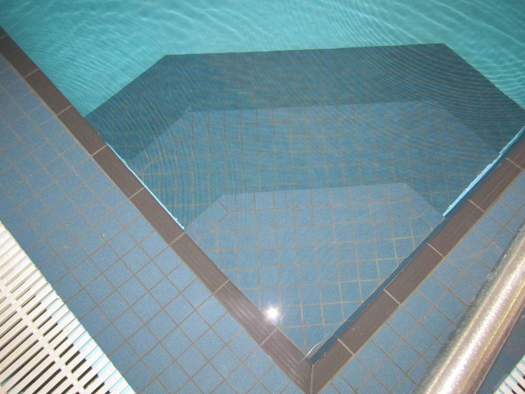 Premium Non-Slip Swimming Pool Tiles for Commercial Projects