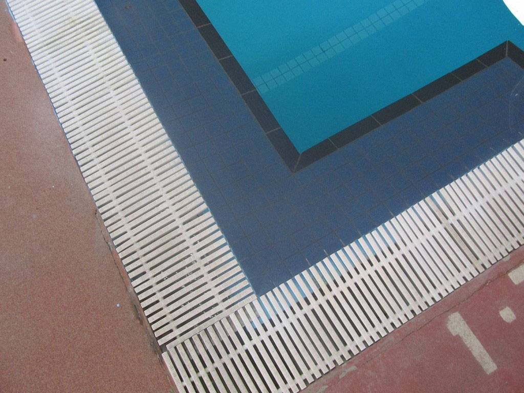 Premium Non-Slip Swimming Pool Tiles for Commercial Projects