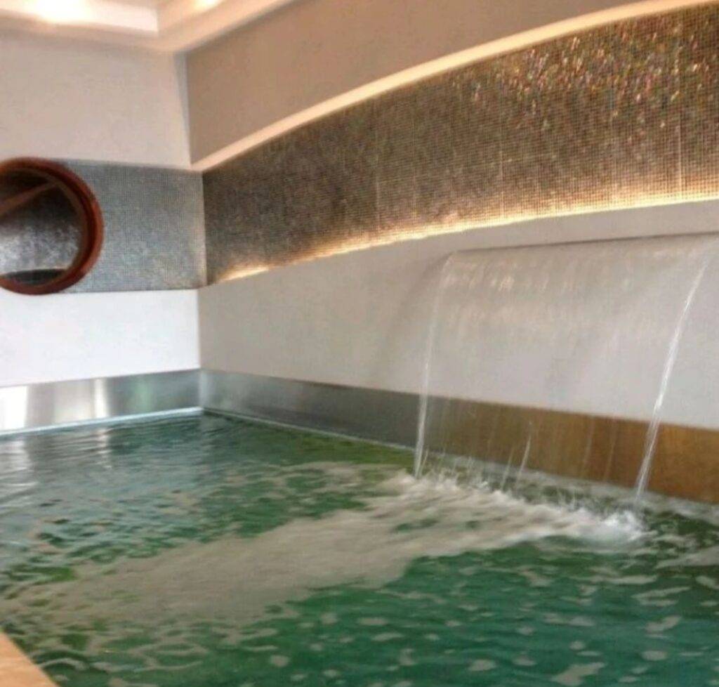 Premium Custom Patterns of Italian Brands Swimming Pool Tiles